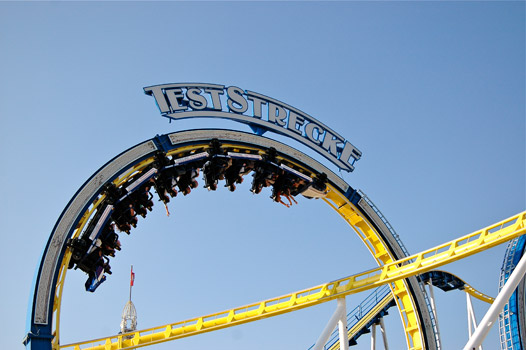 Nachrichten Minden - Europas einzige mobile Doppel-Looping-Achterbahn ...